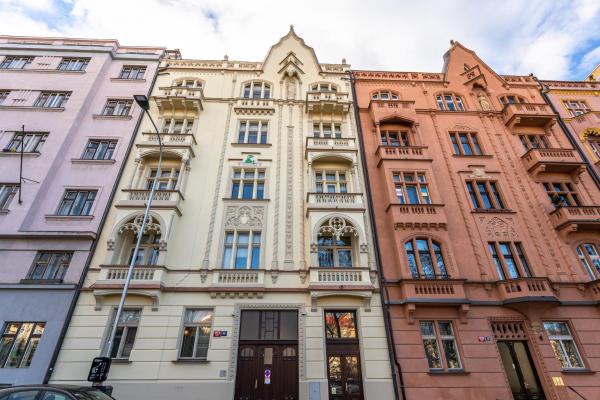 Jiriho Z Podebrad Apartments - 
