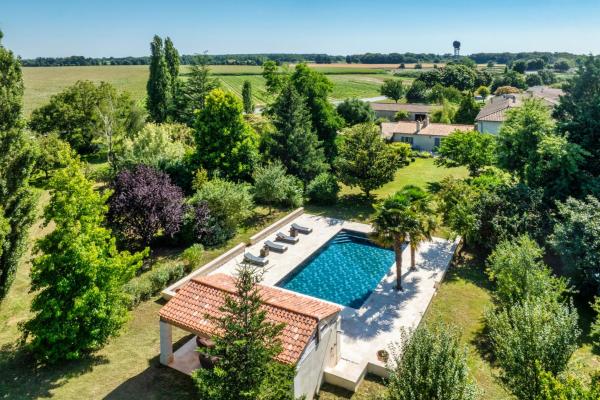Le Clos Du Bois Bernard - Piscine - Parc - Terrasse - Rochefort, France