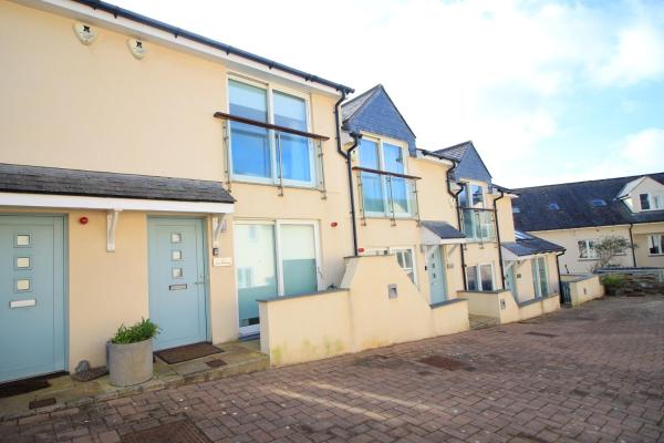 Beachside Cottage For 4 - Polzeath Beach