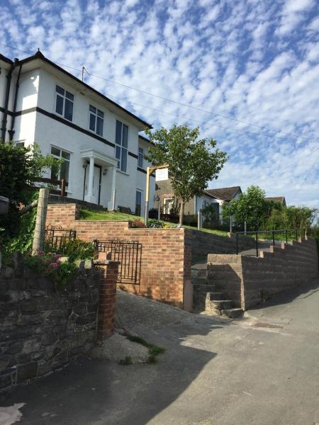 Bryn Derwen - Rhayader