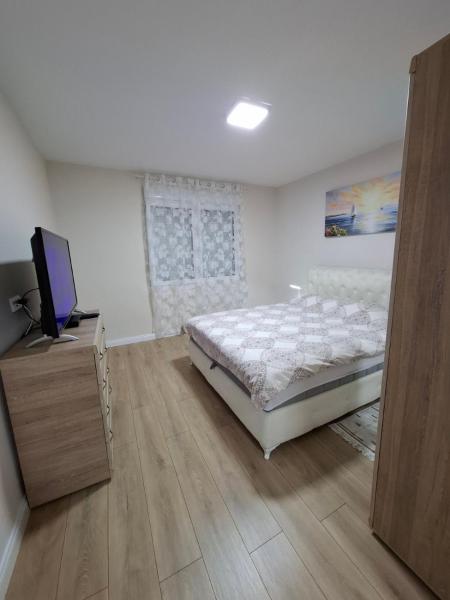 Apartment Vuk Near Hilton Hotel - Podgorica
