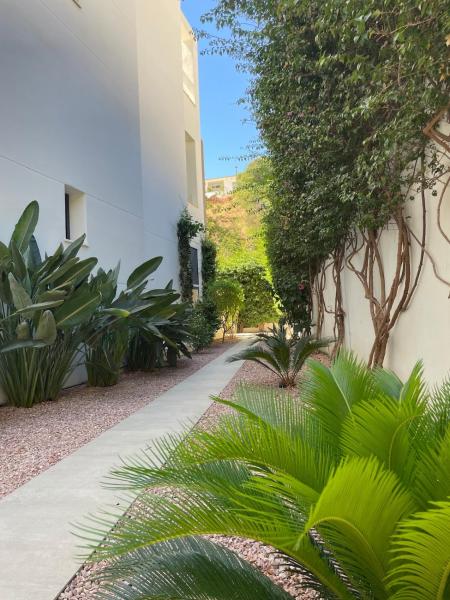 Private Garden Retreat With Pool, Walk To Beach - Nerja