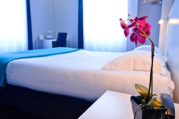 Hotel Le Comty - Montrond-les-Bains