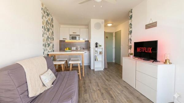 Appartement à 100m De La Plage Avec Piscine Et Place De Parking - Lacanau