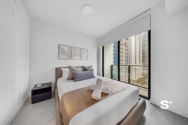 Sleek 1-br & Den In Central Dtw - Luxury Amenities - Miami Beach, FL