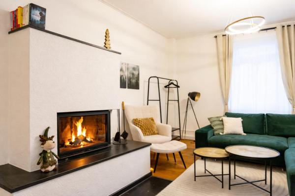 Charaktervolle 122qm Altbau-ferienwohnung Mit Stuck, Viel Platz Für Familien & Gruppen Bis Zu 8 Personen, Parkplatz Inklusive - Freudenstadt