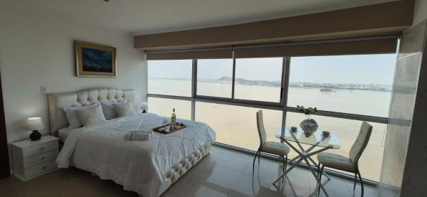 Ecusuites Riverfront Horizon Puerto Santana 1206 - Ecuador