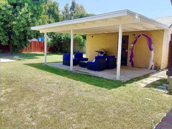 Large Fenced Yard, Pool Table, Disney Central - La Habra, CA