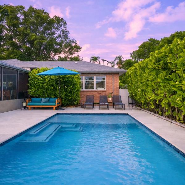 Pool Home W Game Room, Close To Dt - Palm Beach, FL