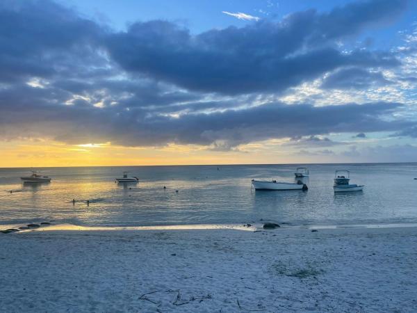 5-star Villa 200 M From Trou Aux Biches Beach - Port Louis