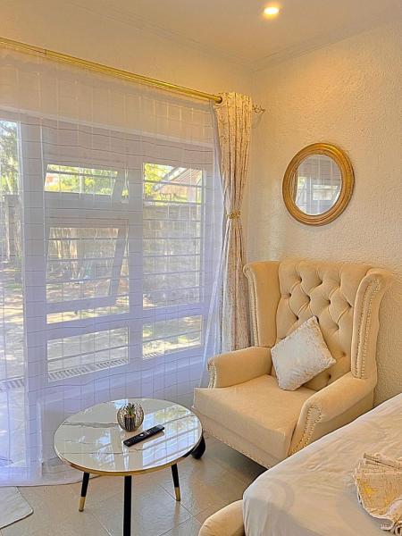 Luxury Homely Apt Studio With Pool - Kisumu
