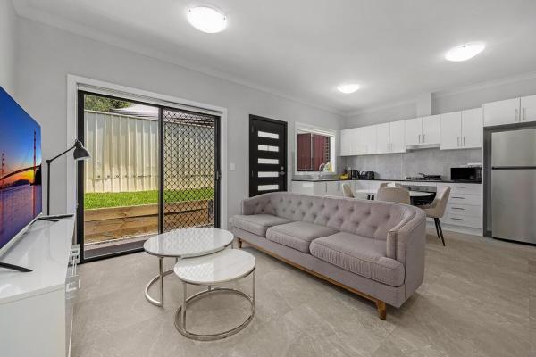 Cosy & Modern 2bdr Granny Flat - Wollongong