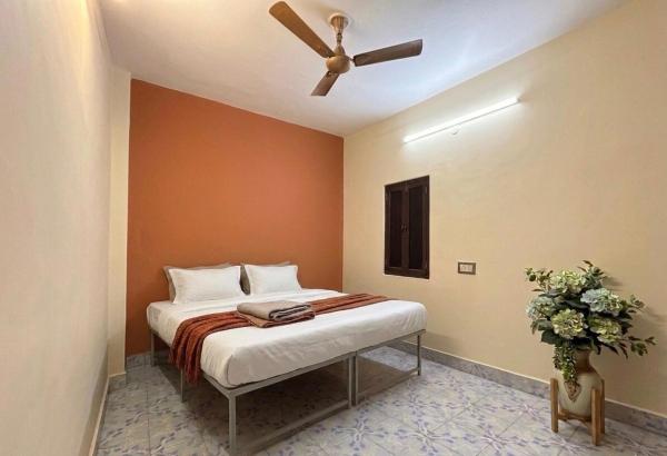 The Wings Home Cozy Suite Room - Varanasi
