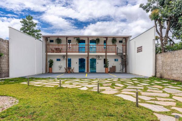 Recanto Sol Da Chapada | Aptos No Centro Com Garagem E Café Da Manhã - Goiás (estado)