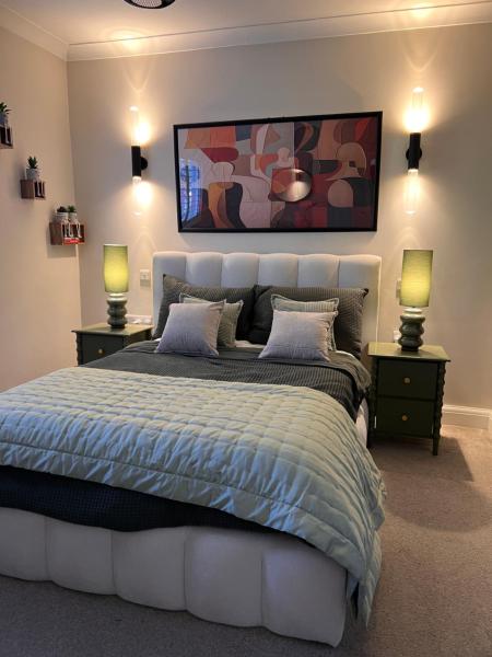 Hearth & Hound Cozy Homestay - Beckenham