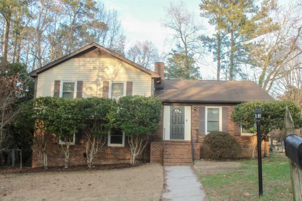 Phenomenal Location X Quite Neighborhood X 4br - Raleigh, NC