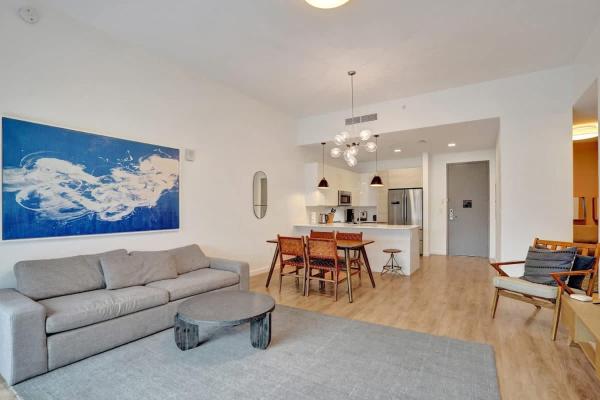 17west Spacious 2br Apartment With Balcony 512 - Miami Beach, FL