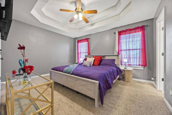 3br 2ba Home Near Piedmont Hospital & Amphitheater - McDonough, GA