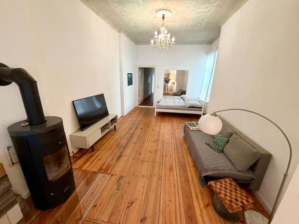 Beautiful Old-building Apartment With Fireplace And Piano 6 People - Hohen Neuendorf