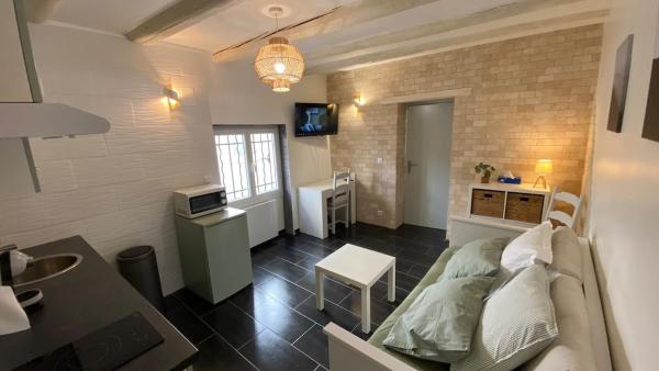 Studio Cosy Au Cœur Du Village De Lambesc - Lambesc