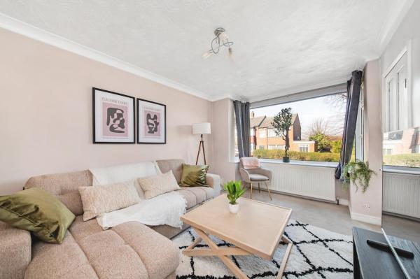 Peaceful Escape In The Heart Of Leeds City - リーズ