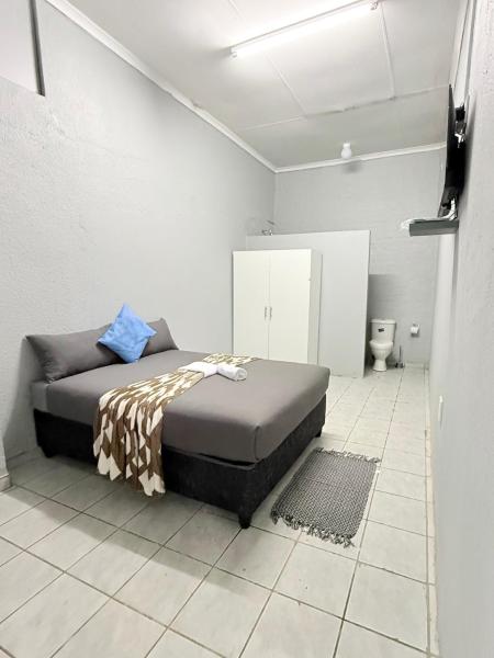 Gnostes Lodge Randburg - Johannesburg