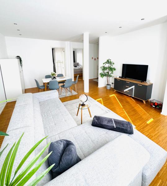 Niro I Design City Apartment, Modern, Ebenerdig, 3 Schlafzimmer - Weinheim