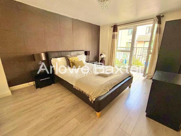 Modern 4br Home In Grays - Basildon