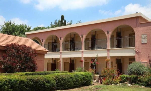 El Mul Golan Kibbutz Country Lodging - Israel