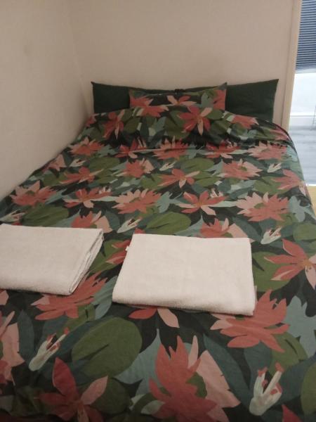 Basic 1 Bedroom 1st Floor Flat Apartment Near Bishop Auckland Hospital - Bishop Auckland