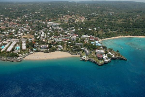 Two Bedroom Apartment With Pool Near The Center - Sosúa