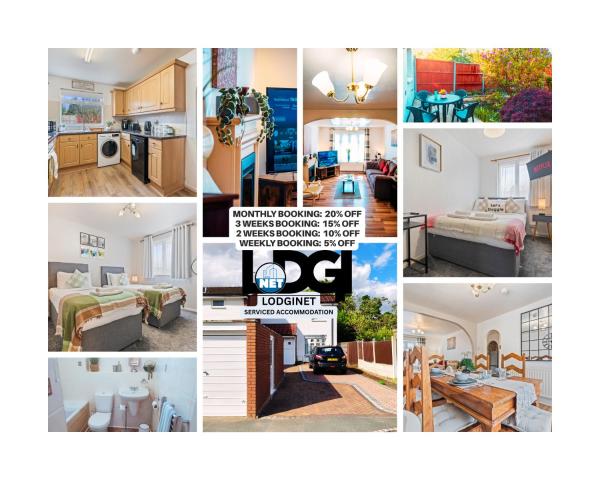 Spacious White House With Parking, Garden, Wi-fi - Telford