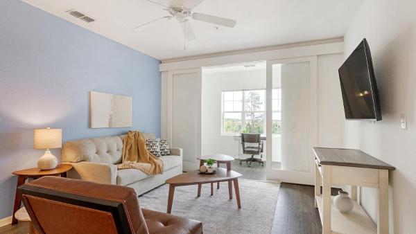 Landing Chic 2bd Game Room Gym - Apopka, FL