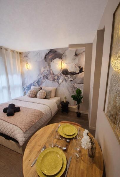 Le Diamant Appartement Cosy Pour 2 Personnes - Trappes
