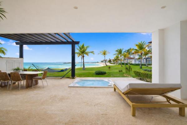 Beachfront Luxury Punta Palmera At Cap Cana Marina - Punta Cana