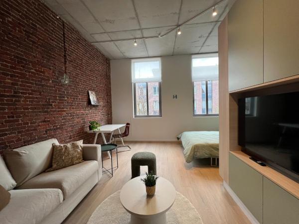 Attractive Apartment In Bree For 2 Guests - Belgien
