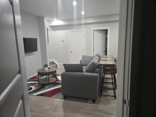 Elegant Private Suite In Edmonton North - Fort Saskatchewan