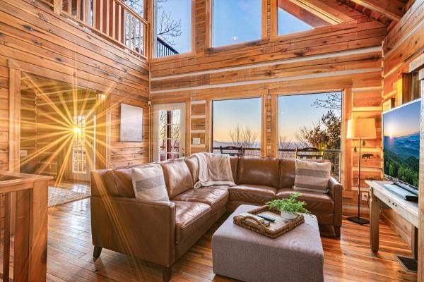 Incredible Views | Hot Tub | Close To Everything! - Gatlinburg