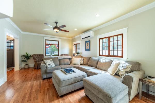 Historic Family Home Next To College And Lake Cda - Coeur d'Alene, ID