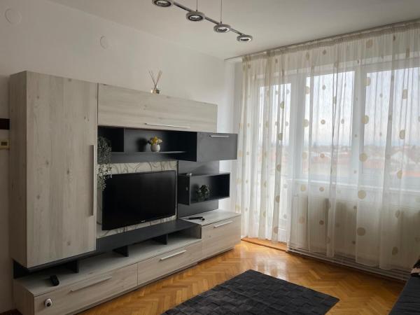 Inchiriez Apartament Central Cu 2 Camere Et 4 - Satu Mare