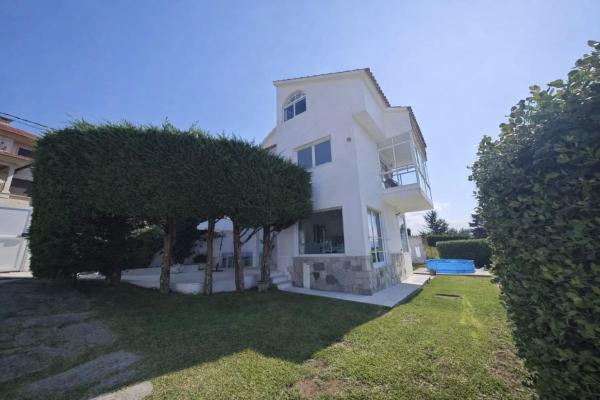 Monteferro, Nigrán, Chalet Con Finca - Vigo