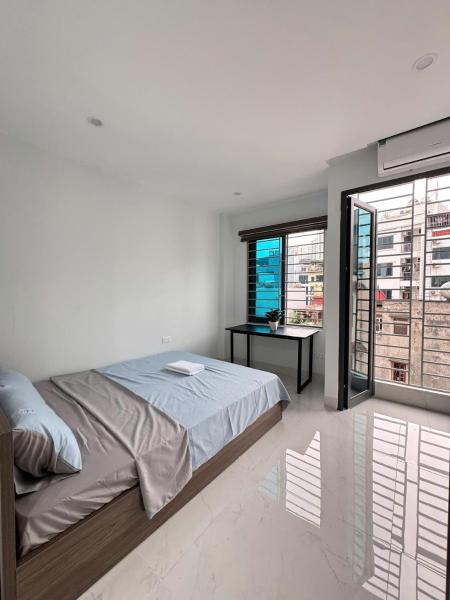 Lakenest Realty 4 Tay Ho, Ha Noi - ハノイ