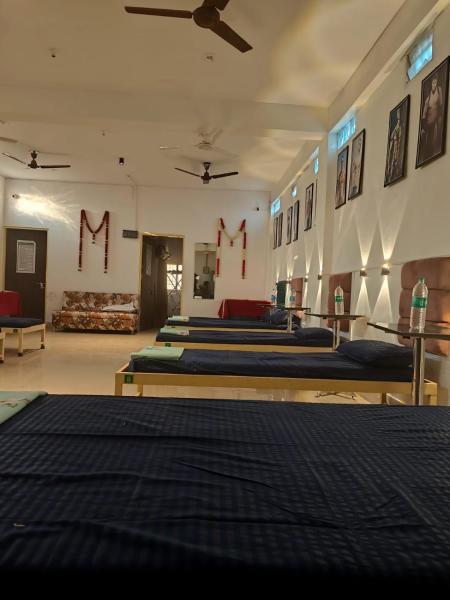 Green Bell Male Dormitory - 보팔