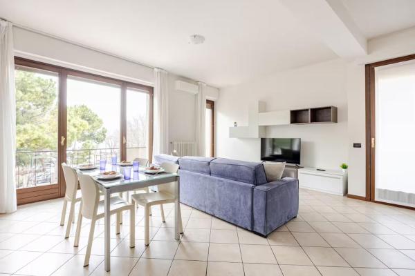 By The Lake Apartments - Desenzano del Garda