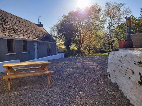 Converted Stables At Peaceful Family Farm Stay - Pembrokeshire