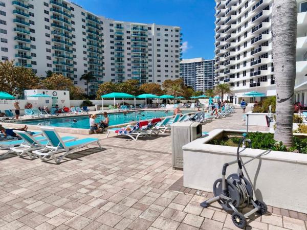 Departamento Frente A La Playa - Sea Air Towers - Dania Beach, FL