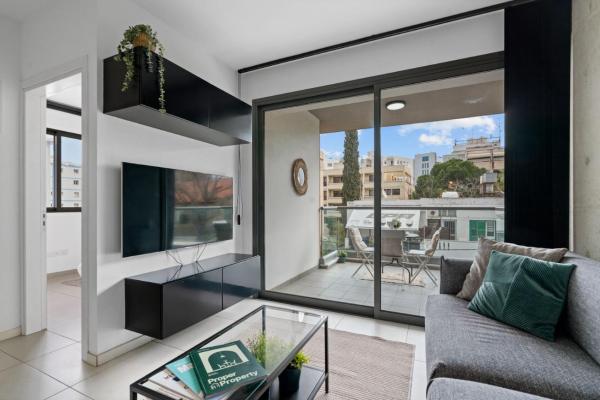 Bright 1 Bedroom With Balcony In Central Nicosia - Nicosie