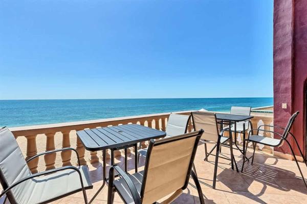 Comfortable Beachfront Condo Las Palmas Ii 11 B - 푸에르토 페나스코