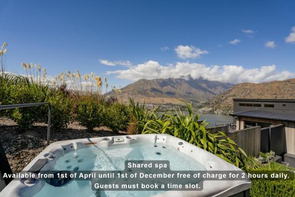 Lake & Mountain Views | 1br + Parking - Queenstown