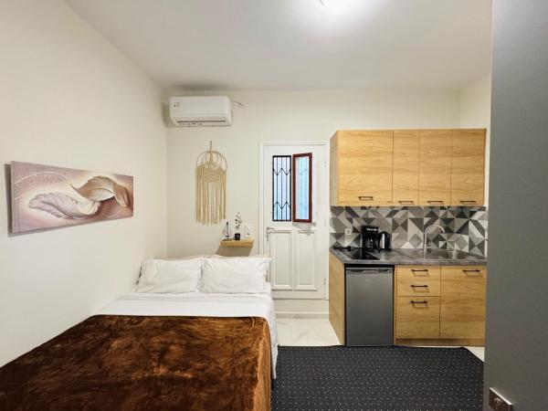 The Central Retreat 4 - Greece